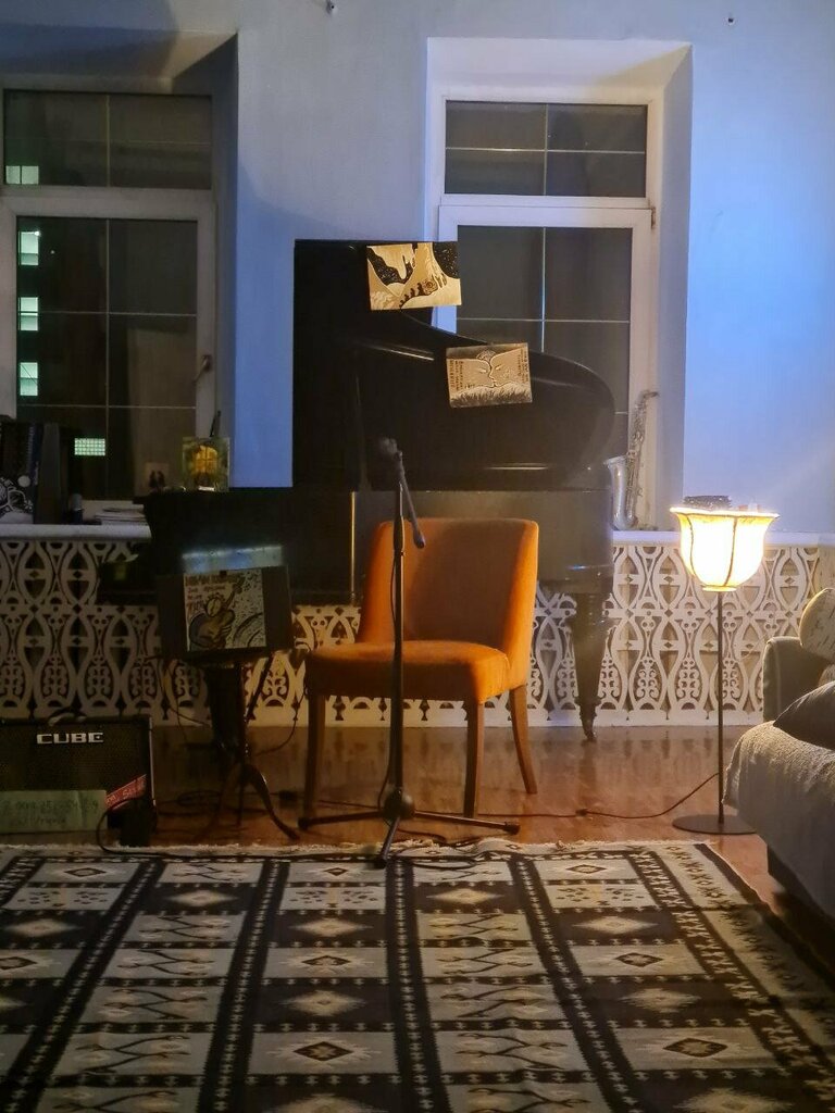 Antikafe Antresol, Moskova, foto