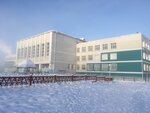 Чурапчинская средняя общеобразовательная школа имени С.А. Новгородова (Oktyabrskaya Street No:32, Churapcha Village), ortaokul  Saha Cumhuriyeti'nden (Yakutistan'dan)