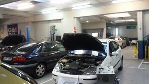 Talleres Santa Fe (Calle Portillo de Balboa No:36, Valladolid), otomobil servisi  Valladolid'den