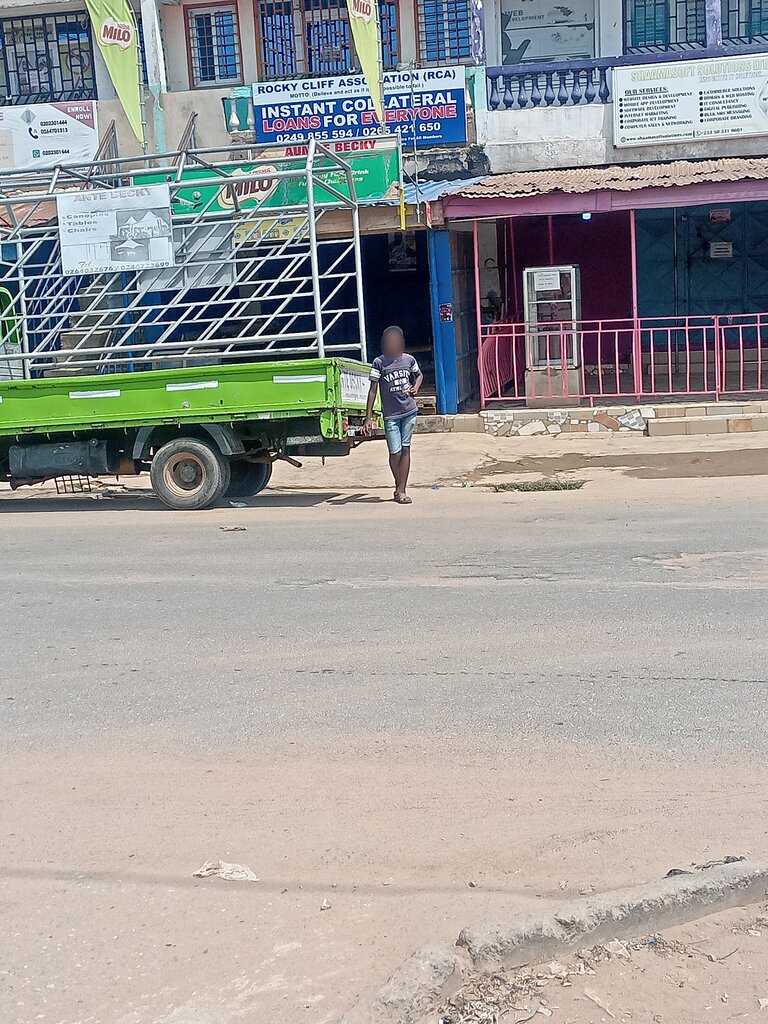 Mikrofinans Rocky cliff association, Dünya, foto