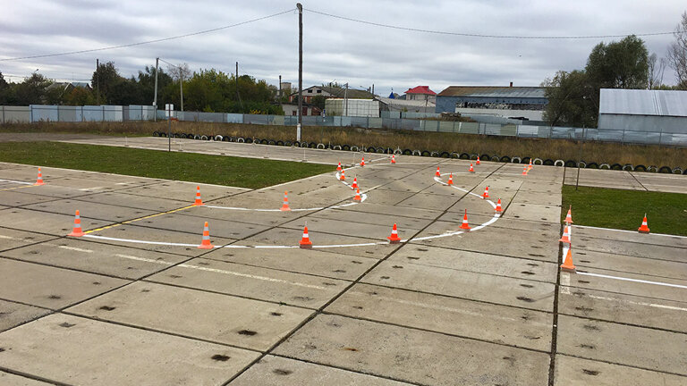 Ehliyet sınav alanı Площадка для вождения, Volzhsk, foto