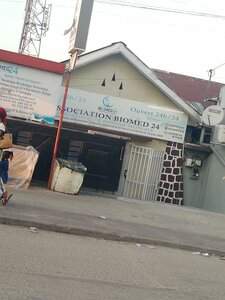 Association biomed (Brazzaville, Commune de Poto-Poto, Zande Rue), tıp merkezleri ve klinikler  Brazzaville'den