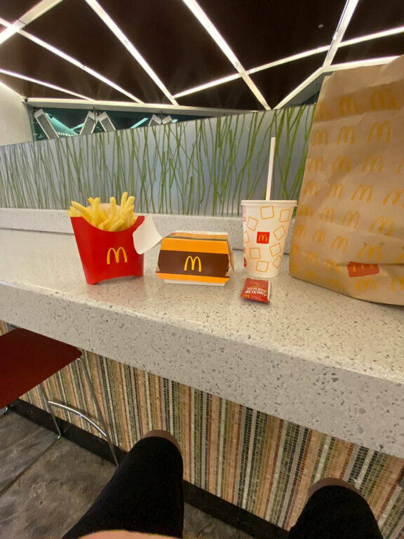 Fast food McDonald's, Abu Dabi, foto