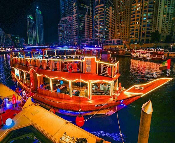 Tekne kiralama Dhow Cruise Dinner, Dubai, foto
