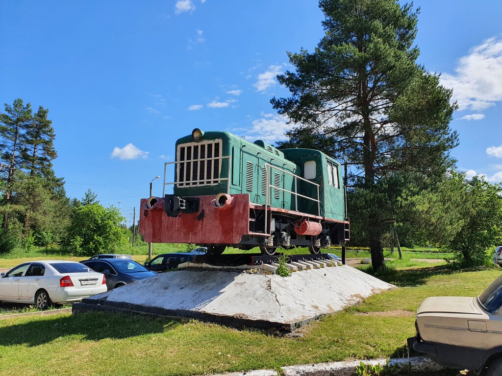 Teknoloji anıtı Тепловоз ТГК2-085, Saint‑Petersburg ve Leningradskaya oblastı, foto