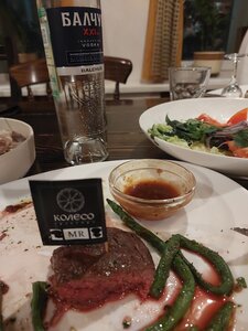 Traktir Koleso (Surikova Street No:19), kafe  Kirov'dan