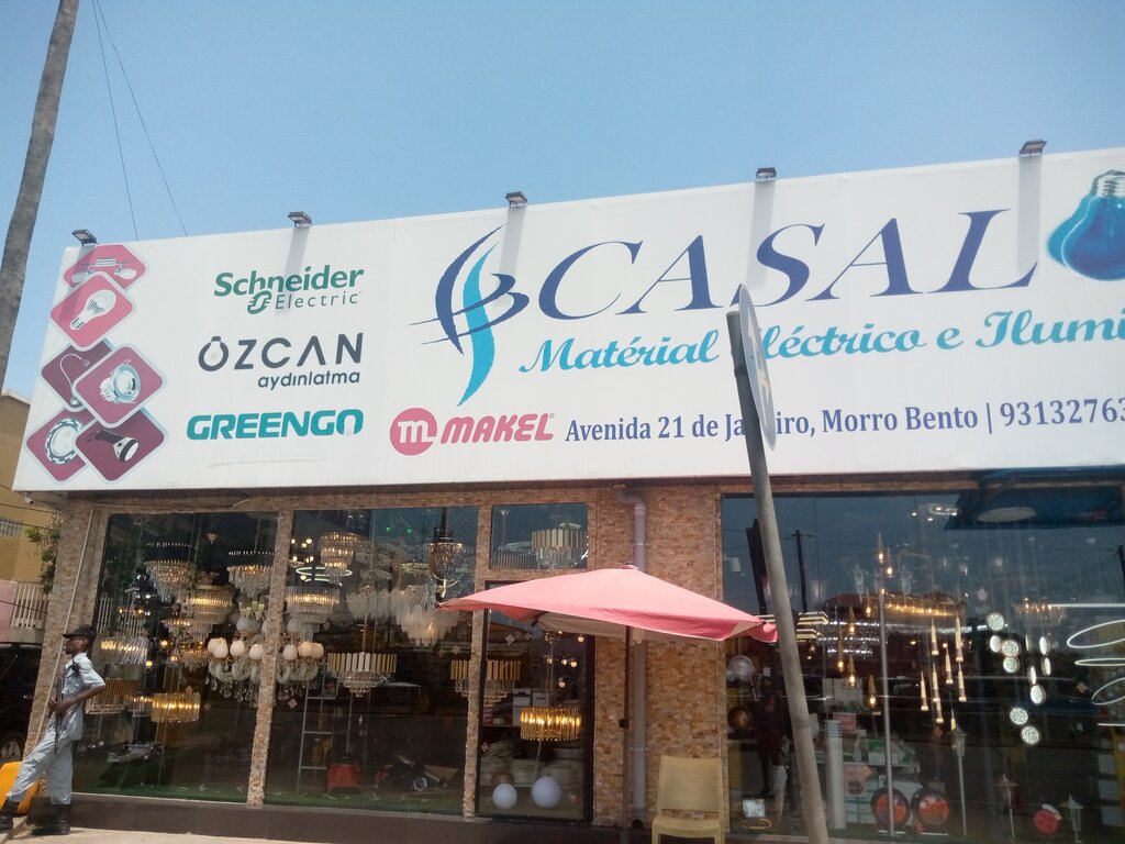 Elektronik eşya mağazaları Schneider, Loanda, foto