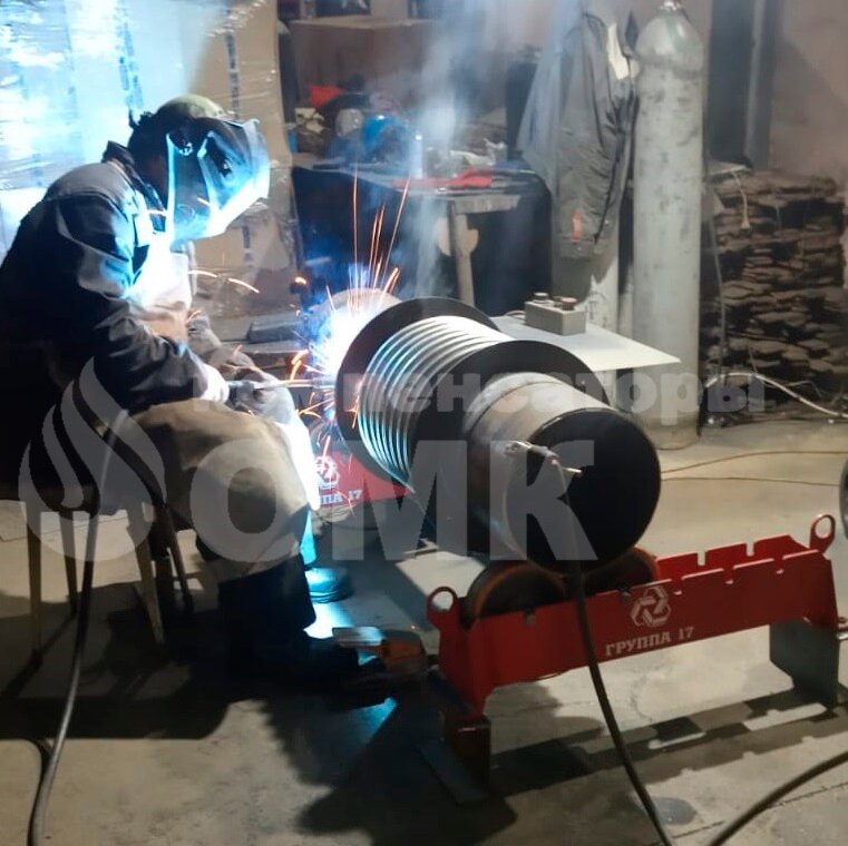 Boru tesisatı ve aksesuarları Compensators Omk, Moskova, foto