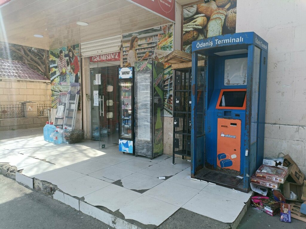 Ödeme terminali EManat, Bakü, foto