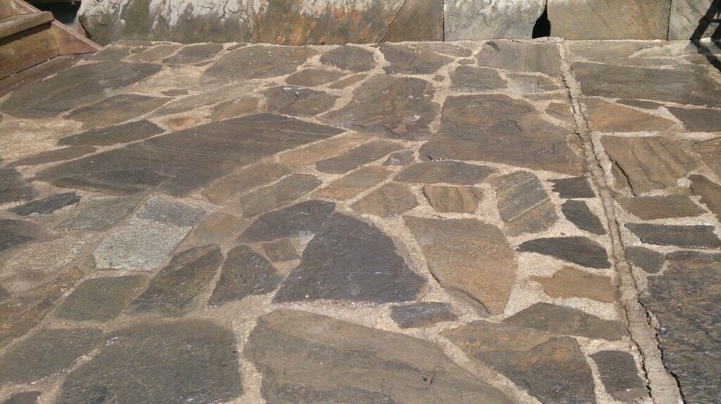 Madencilik işletmeleri Карьер добычи плитняка, Sverdlovskaya oblastı, foto