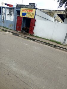 Alex-Service (Brazzaville, Commune de Ouenzé, Rue Kintele), otomobil servisi  Brazzaville'den