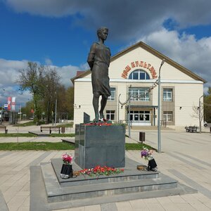Герой Советского Союза Зоя Космодемьянская (Moscow Region, Ruza, pereulok Uritskogo), anıt, heykel  Ruza'dan