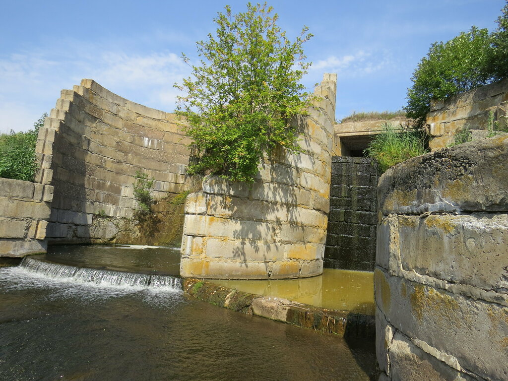 Pınar, çay Spring, stream, Kurskaya oblastı, foto