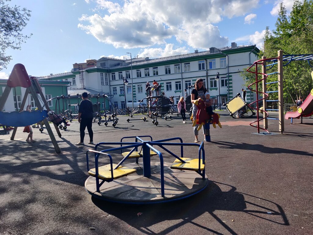 Oyun alanı Playground, Murmansk, foto