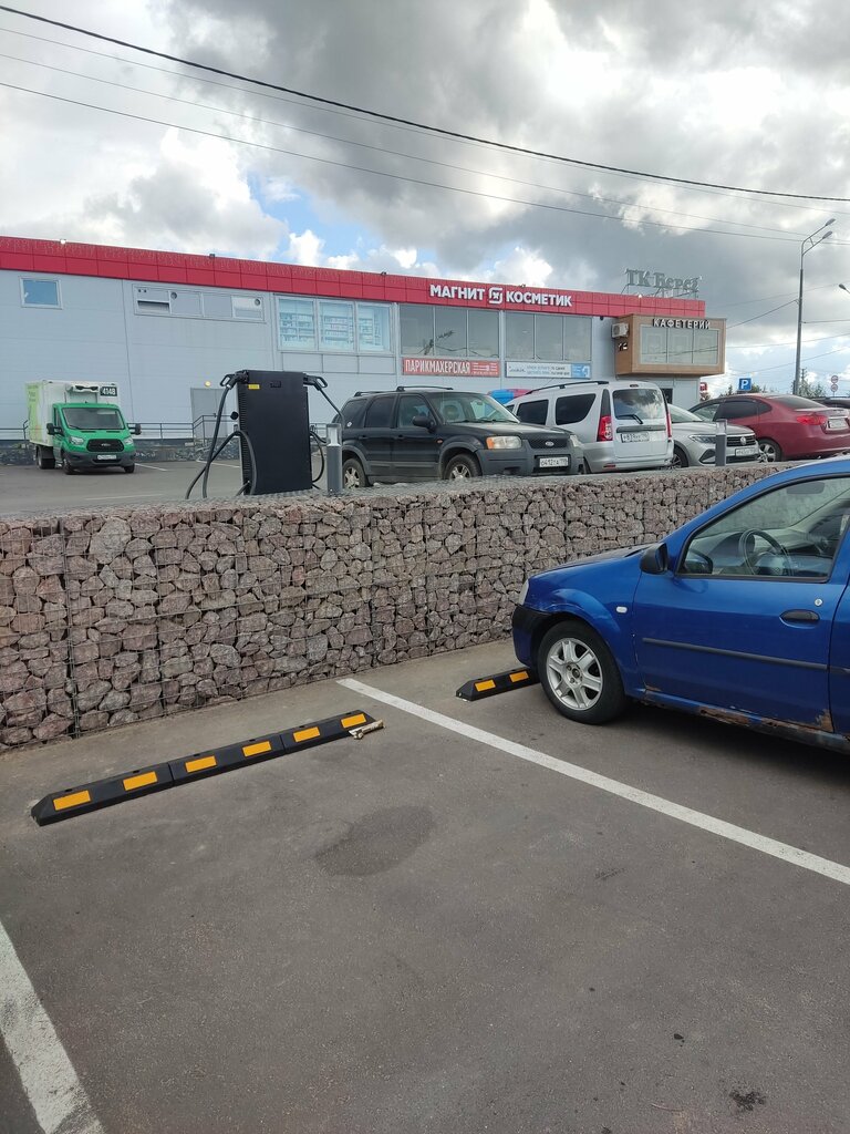 Elektrikli oto şarj istasyonları Зарядная станция, Saint‑Petersburg ve Leningradskaya oblastı, foto