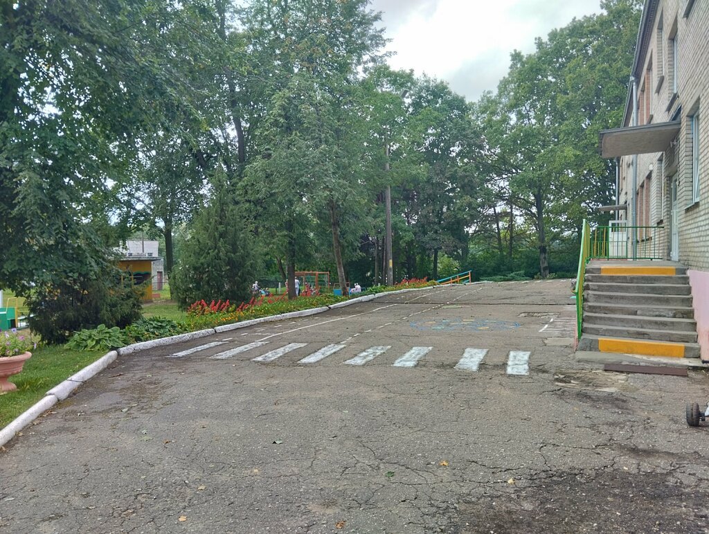Anaokulları Yasli-Sad, Vitebskaya oblastı, foto