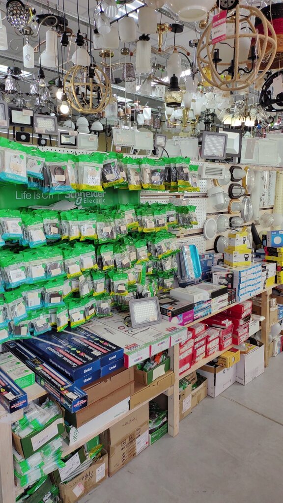 Elektrik ve elektrikli ürün mağazası Leds-Power72, Tiumen, foto