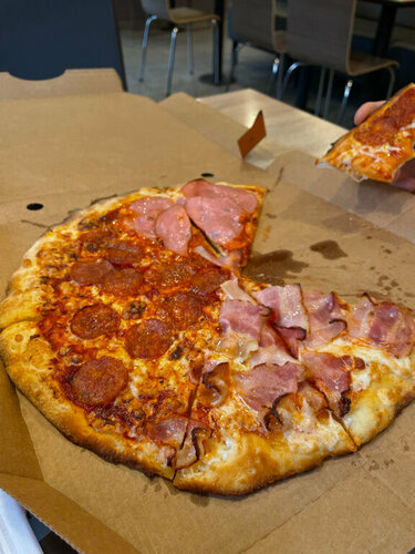 Pizzacılar Dodo Pizza, Dedovsk, foto