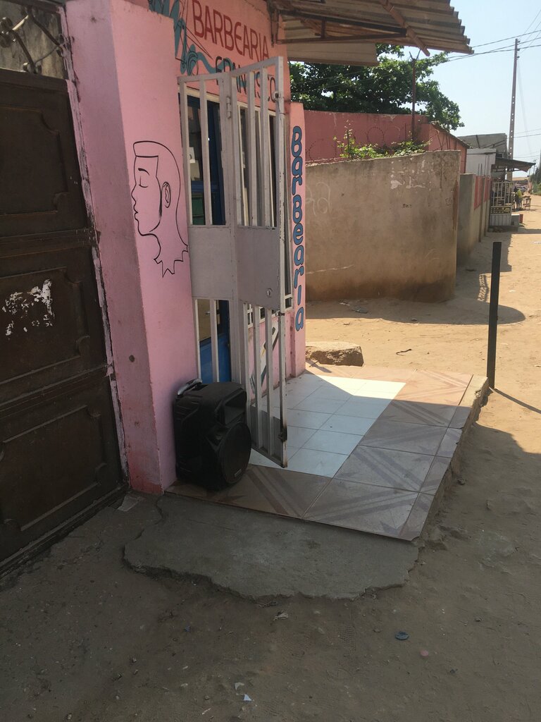 Kuaförler Engenharia do Cabelo, Loanda, foto