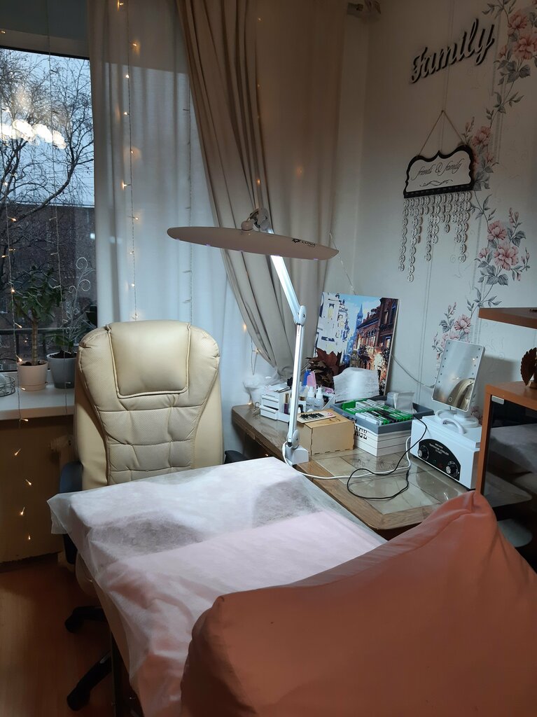 Kaş ve kirpik salonu Splash of lashes, Saint‑Petersburg, foto