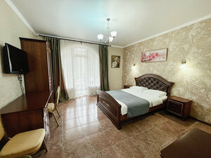 Hotel Edem (Lesnaya ulitsa No:47Р, posyolok Guzeripl), otel  Adıge Cumhuriyeti'nden