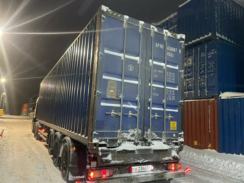 Konteyner nakliyatı RusTrans Group, Saint‑Petersburg, foto