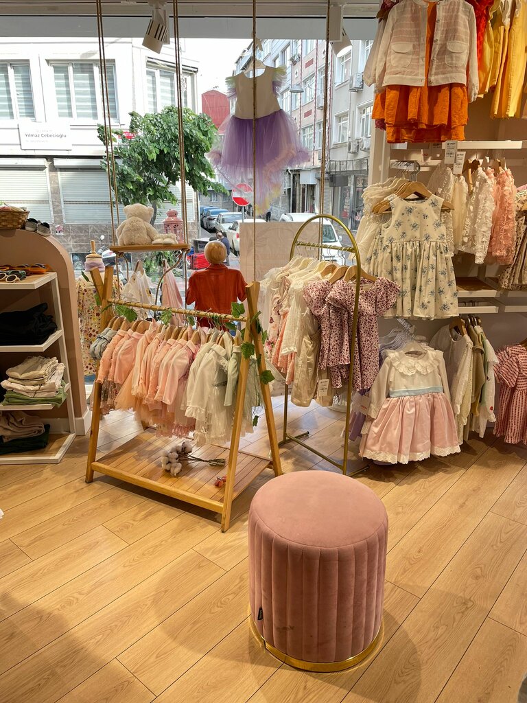 Çocuk giyim mağazaları Yuşa Baby Kids, İstanbul, foto