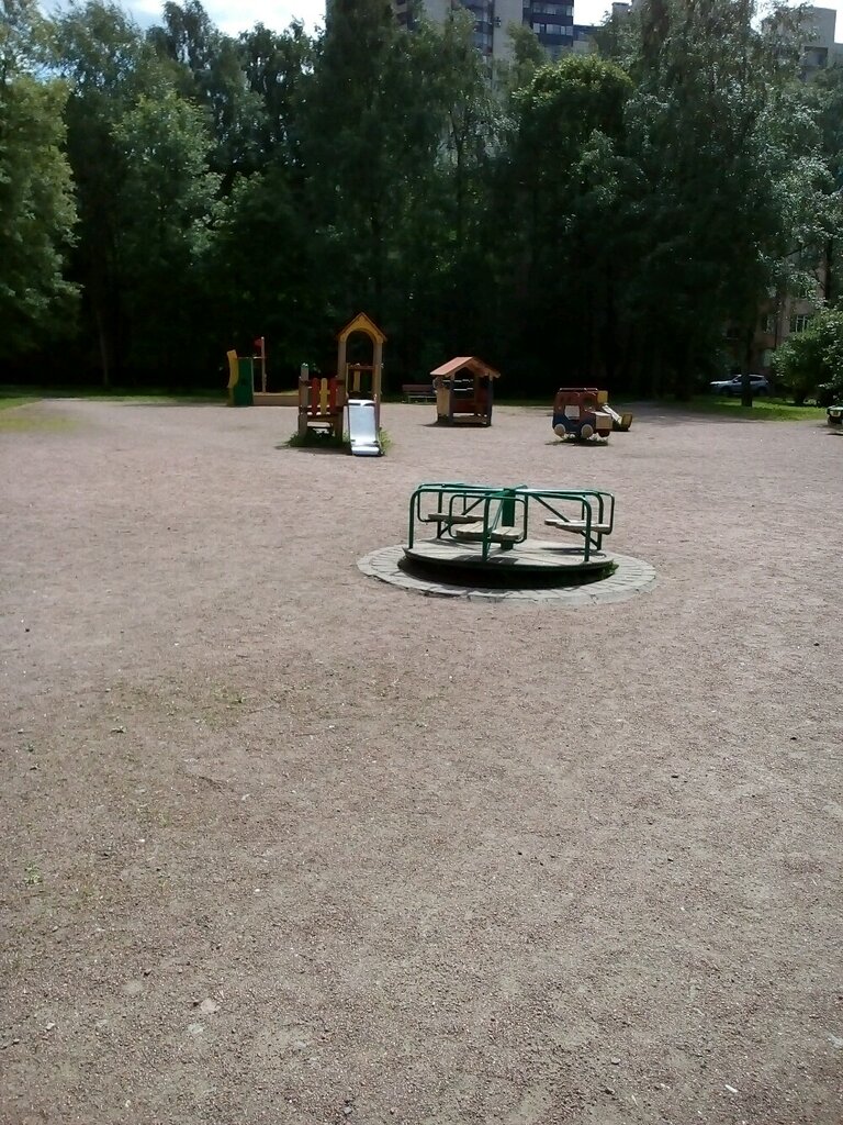 Oyun alanı Playground, Saint‑Petersburg, foto