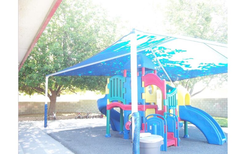 Ortaokul Hemet KinderCare, Kaliforniya Eyaleti, foto