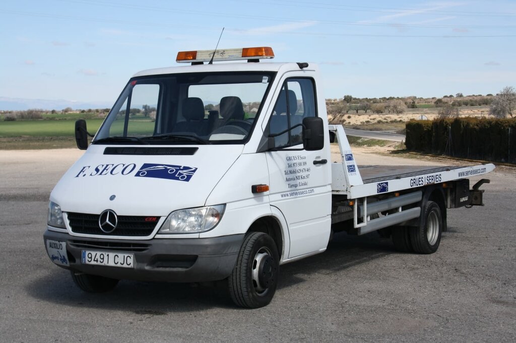 Çekici hizmeti Grues i Serveis F. Seco S. L., Katalonya, foto