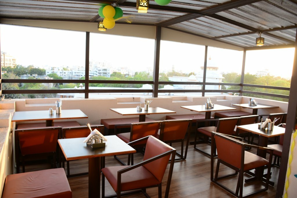 Otel Lime Tree Hotel, Jamnagar, foto