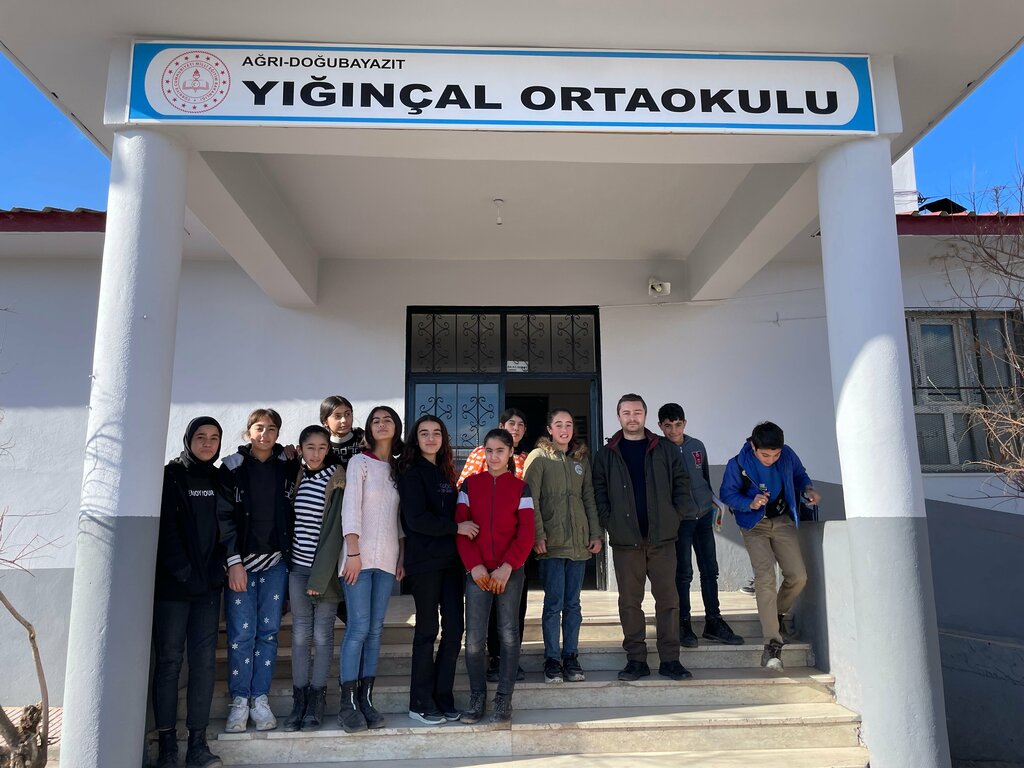 Ortaokul Yığınçal Ortaokulu, Doğubayazıt, foto
