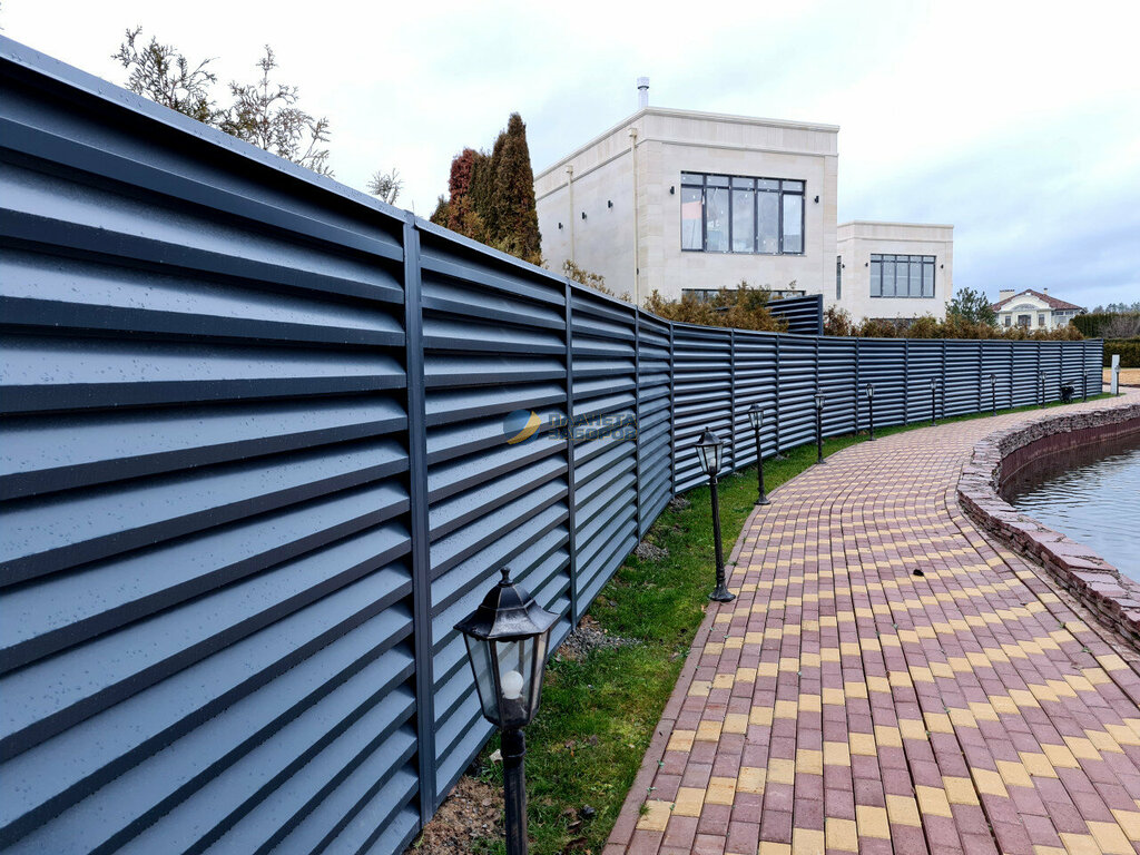 Çitler, parmaklıklar Планета заборов, Moskova ve Moskovskaya oblastı, foto