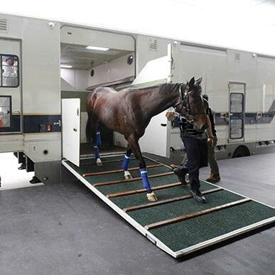 Uçak kargo Iss Relocation, Abu Dabi, foto