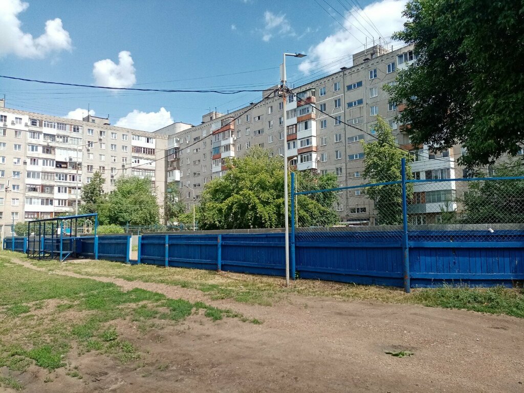 Spor alanı Ice rink, Ufa, foto