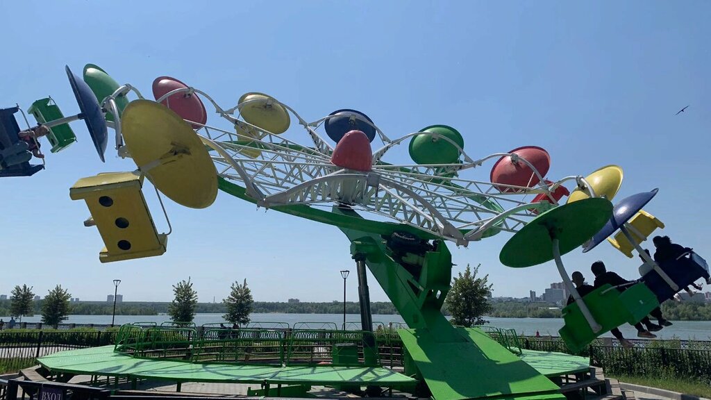 Atraksiyon Орбита, Novosibirsk, foto