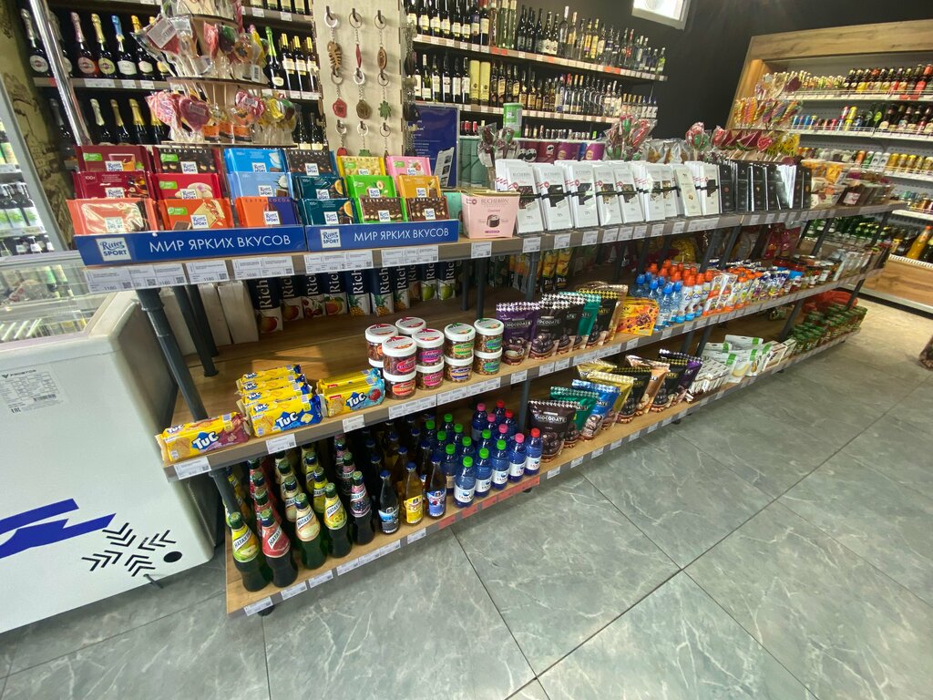 Bira dükkanı Volna, Almatı, foto