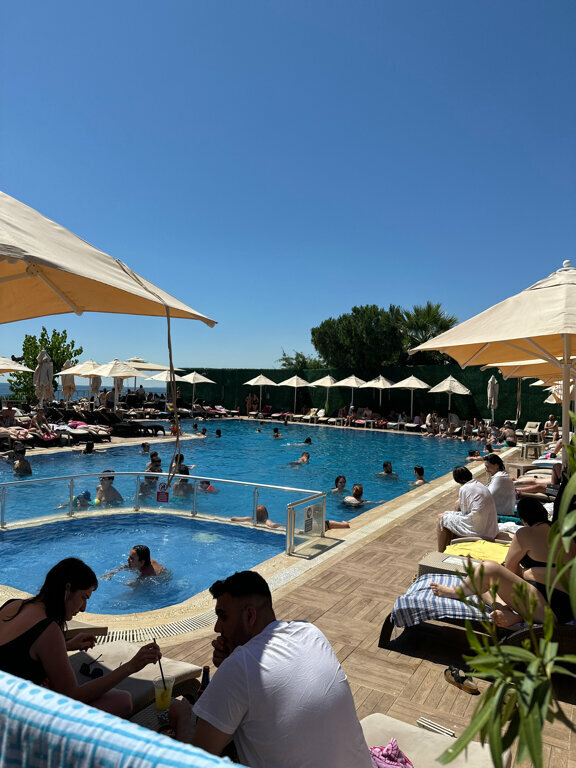 Kafe Noya Beach, Adalar, foto