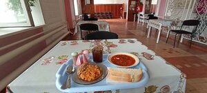 Столовая (ulitsa Lunacharskogo No:146), kantin, yemekhane  Slavgorod'dan