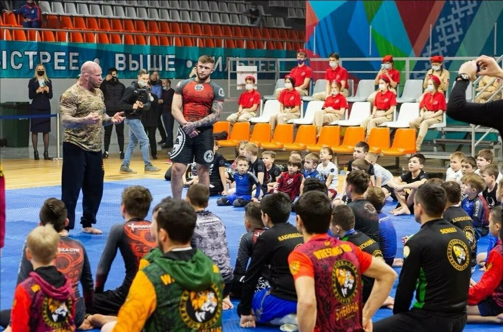 Spor kulüpleri Шерхан, Ufa, foto