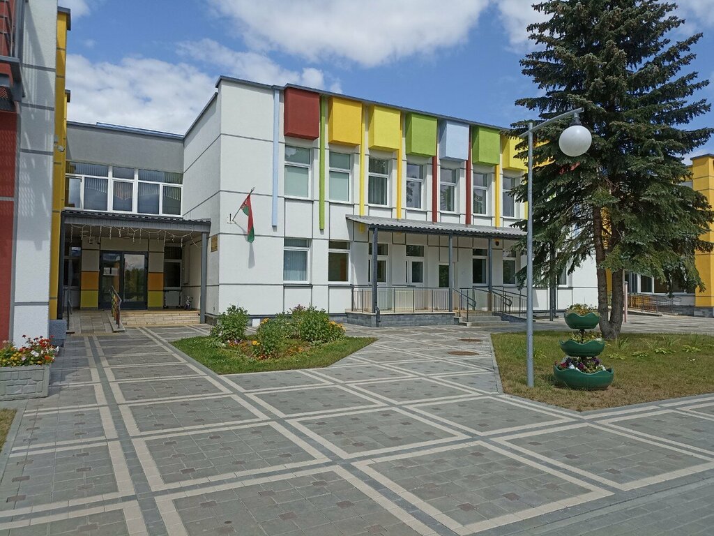 Anaokulları Yasli-sad № 423, Minsk, foto