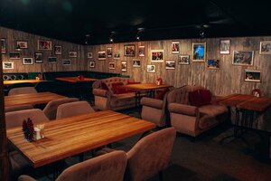 Muzhskaya Yeda (Shmidta Street No:18), kafe  Murmansk'tan