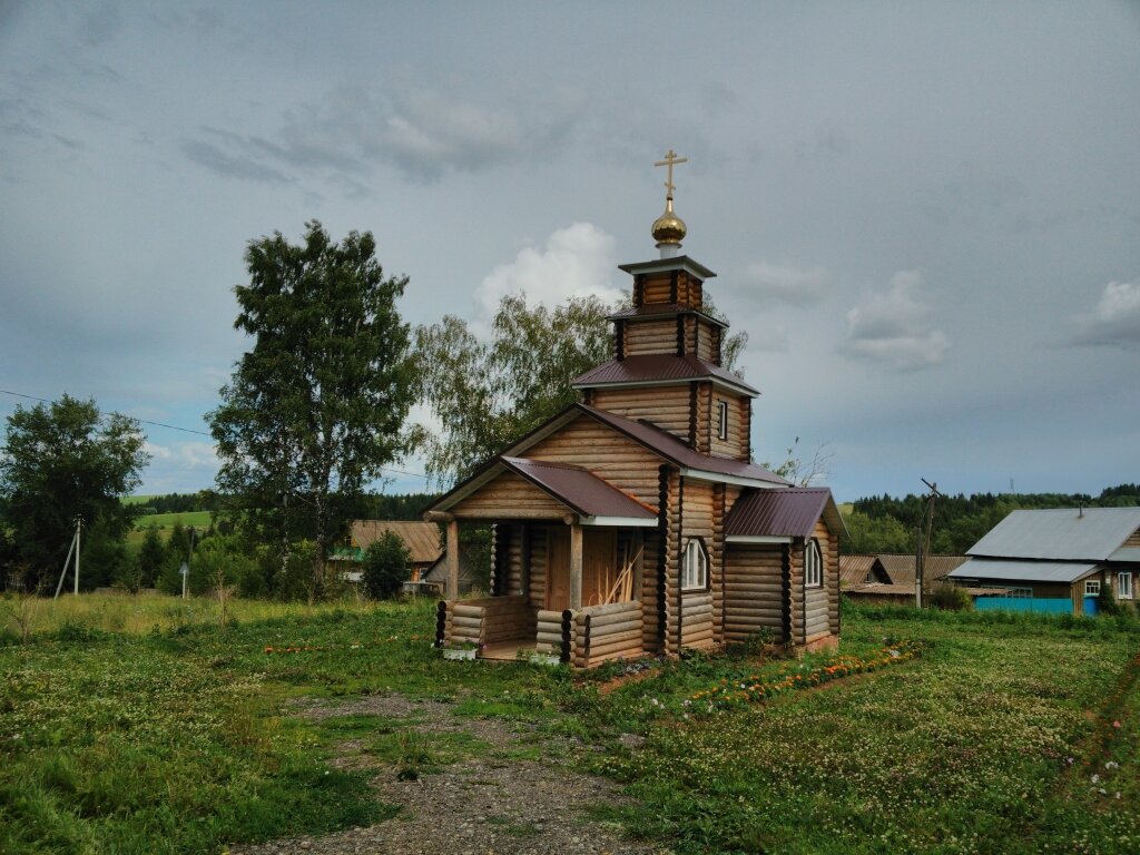 Ortodoks kiliseleri Церковь Успения Пресвятой Богородицы, Udmurtiya, foto