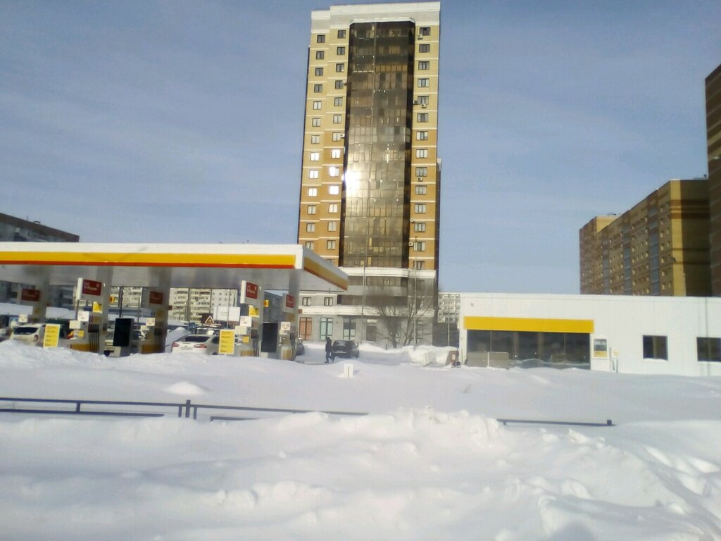 Benzin istasyonu Shell, Kazan, foto