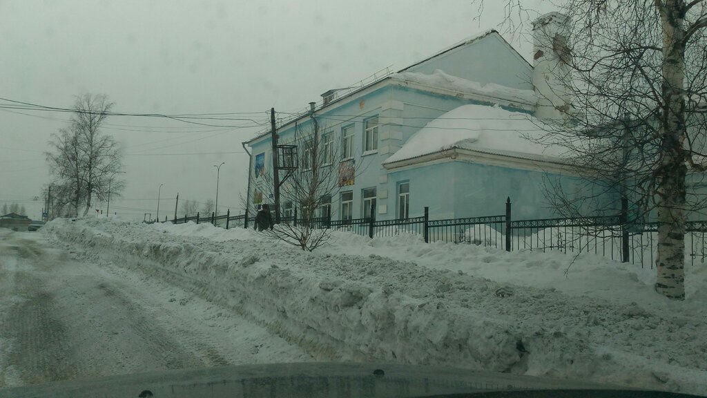 Ortaokul Srednyaya obshcheobrazovatelnaya shkola № 33, Tayga, foto