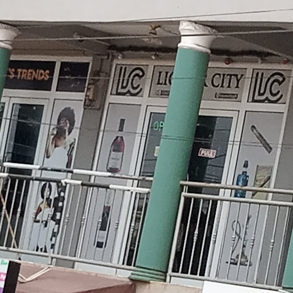 Alkollü içecek toptan Liquor city, Dünya, foto