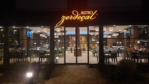 Zerdeçal Bistro Ordu (Ordu, Altınordu, Bahçelievler Mah., Mehmetçik Bul., 58), kafe  Altınordu'dan