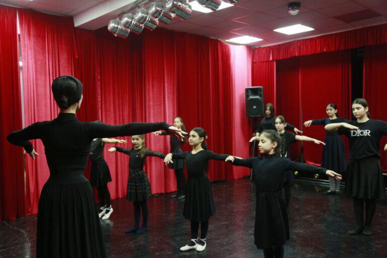 Kültür merkezleri ЦТК и Ки, Magas, foto