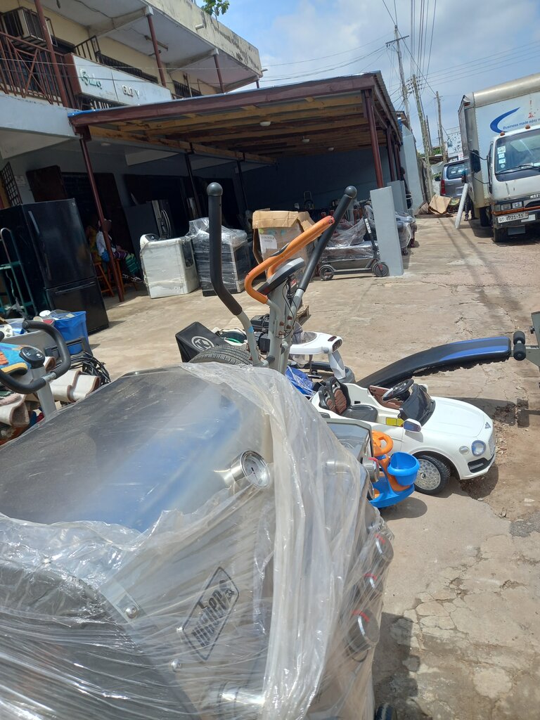 i̇nşaat malzemeleri toptan Bintey Equipment Developers Ltd, Akra, foto