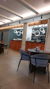 Laverna (Platanovaya Street No:15/1, Khosta Residential District), kafe  Soçi'den